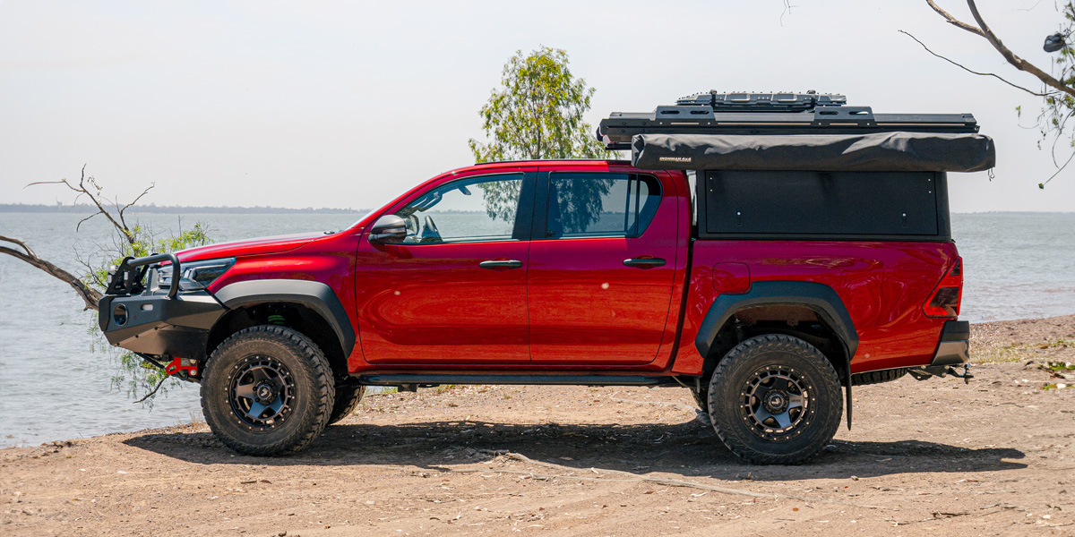 Orion 1400 Aluminum Hardshell Rooftop Tent | Ironman 4X4